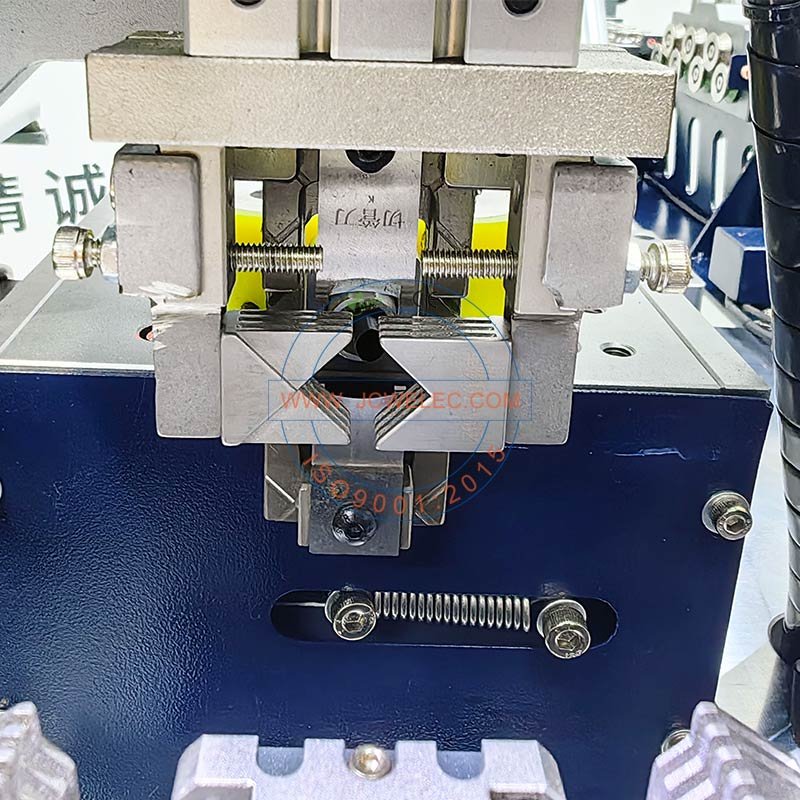 Dual-end Crimping Single-end Heat Shrinking Machine | JCWelec